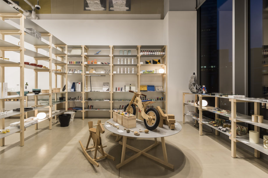 GOOD DESIGN STORE TOKYO by NOHARA Marunouchi | method inc.